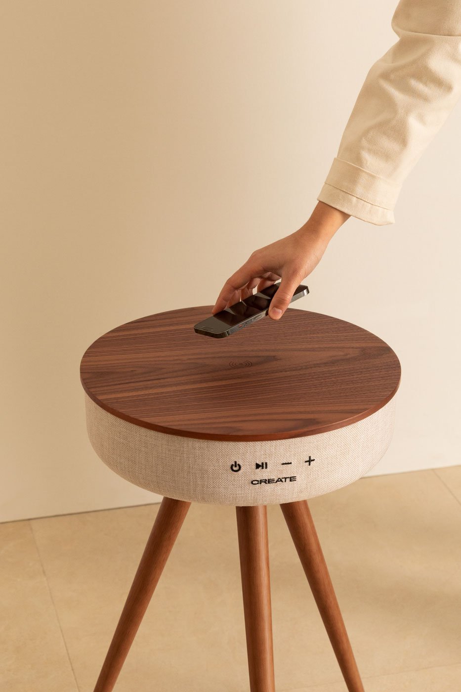 Table basse enceinte, son omnidirectionnel 360 º, bluetooth et chargeur ...