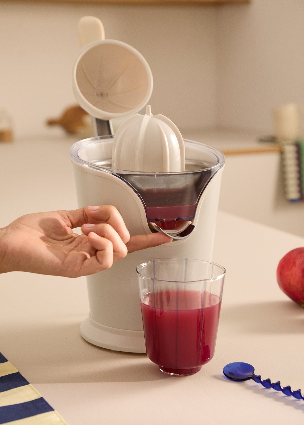 Elektryczna wyciskarka do cytrusów z dźwignią 100W - JUICER PRESS - Create