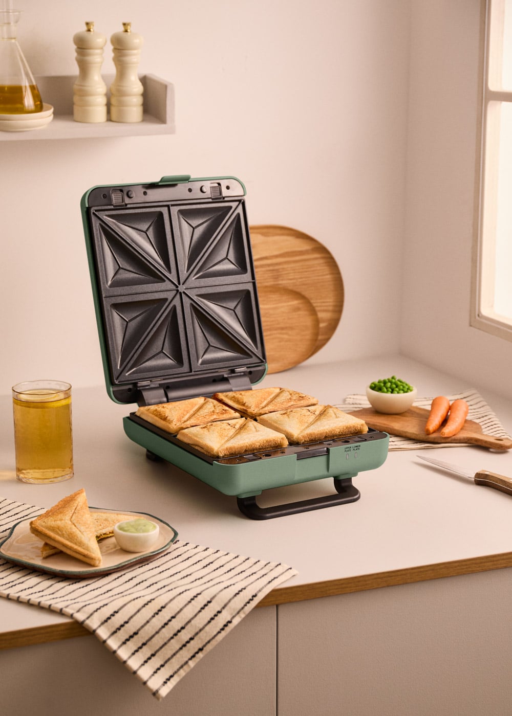 Sanduicheira grill e máquina de waffles com placas intercambiáveis ...