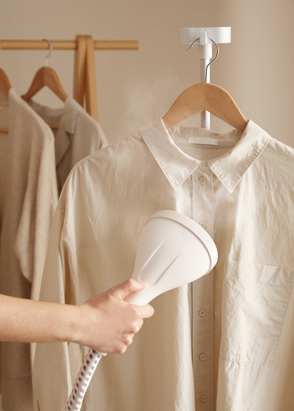 Vertical steam iron with base - IRON UP STAND - Create