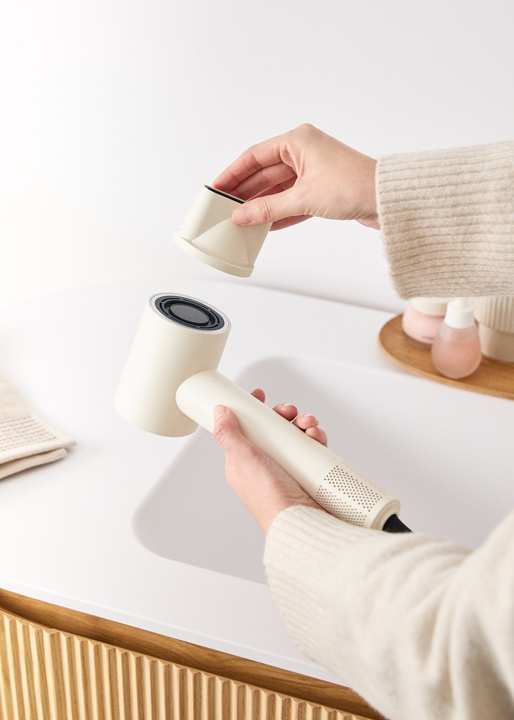 Ionic hair dryer 1800W - ION STYLER - Create